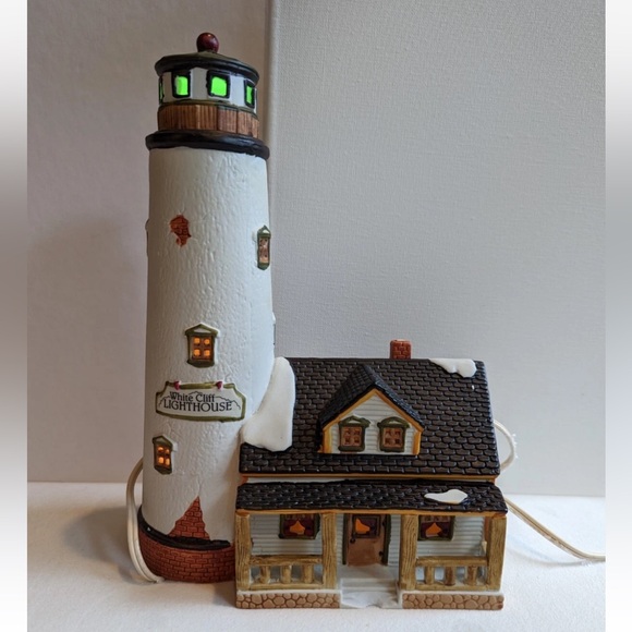 Accents | Vintage1997 White And Brown Lighthouse Figurine That Can ...